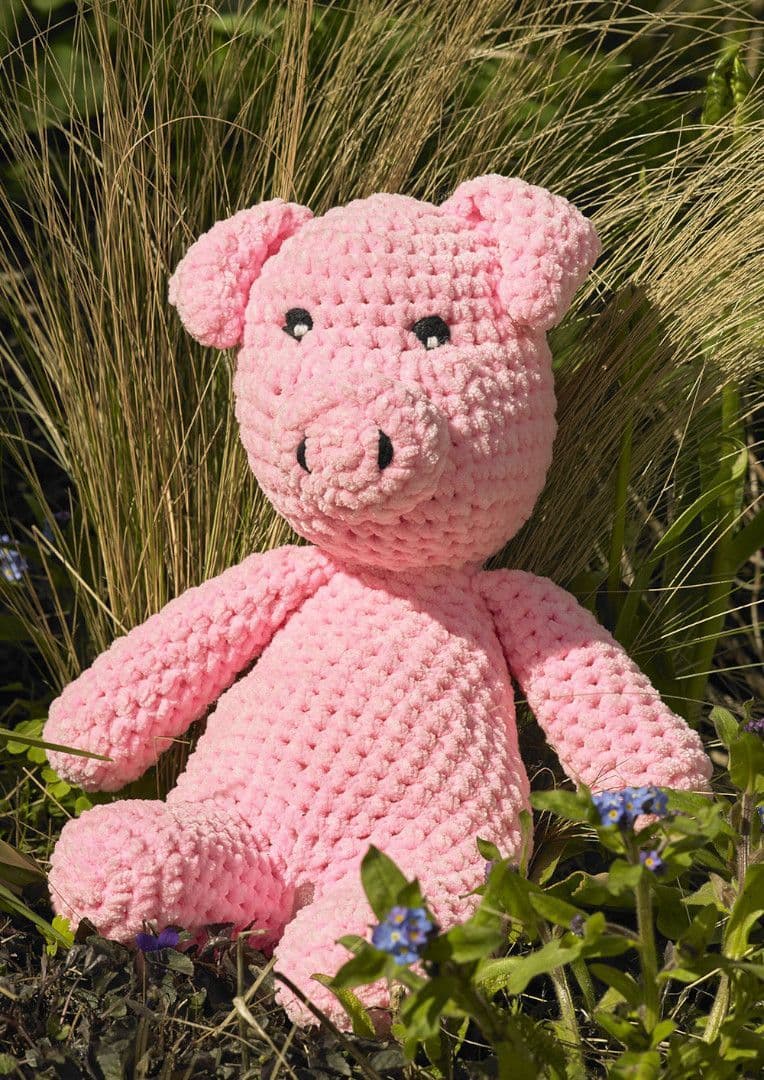 James C Brett Flutterby Chunky Crochet Petunia Pig Pattern JB937 ...